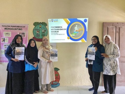 Mahasiswa KKN UNDIP Ajak Warga Gerbang Makmur Aktifkan BUMDes - Universitas Diponegoro