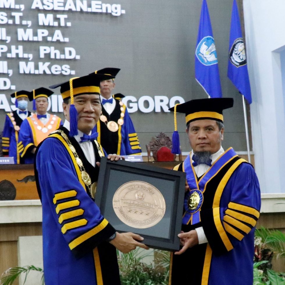 Three UNDIP Professors Presented Thoughts on the Environment, Waste ...